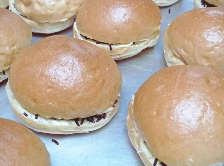 Kunjungi Rekomendasi Roti Klasik di Malang - Bake.co.id