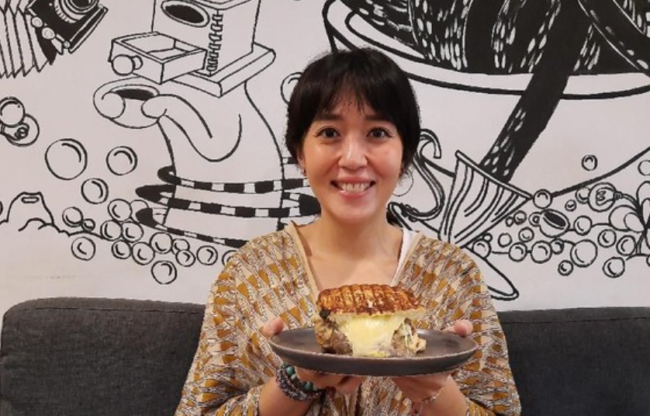 Kisah Juragan Roti Eneng yang Berbisnis dari Lokasi Tak Lazim - Bake.co.id