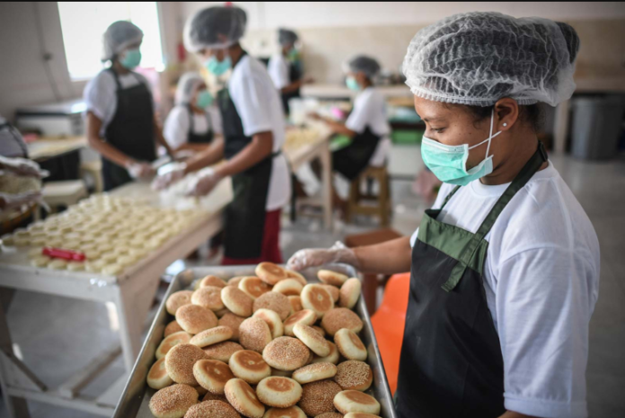 Kompiang, Roti Khas Manggarai NTT yang Eksotis - Bake.co.id