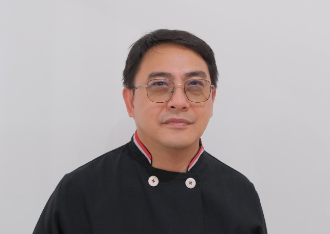 Perjalanan Kuliner Chef Henry Chandra: Dari Dunia Finance Menuju Panggung Pastry - Bake.co.id