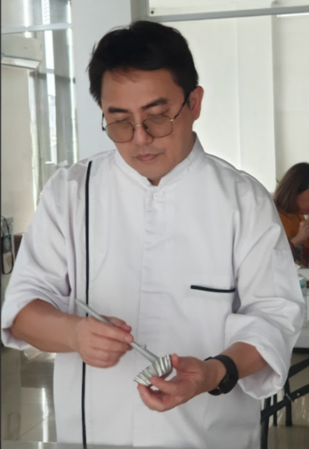 Perjalanan Kuliner Chef Henry Chandra: Dari Dunia Finance Menuju ...