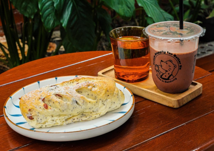 Roti Macan Bandung Viral! Sourdough Unik yang Membuat Penasaran - Bake ...