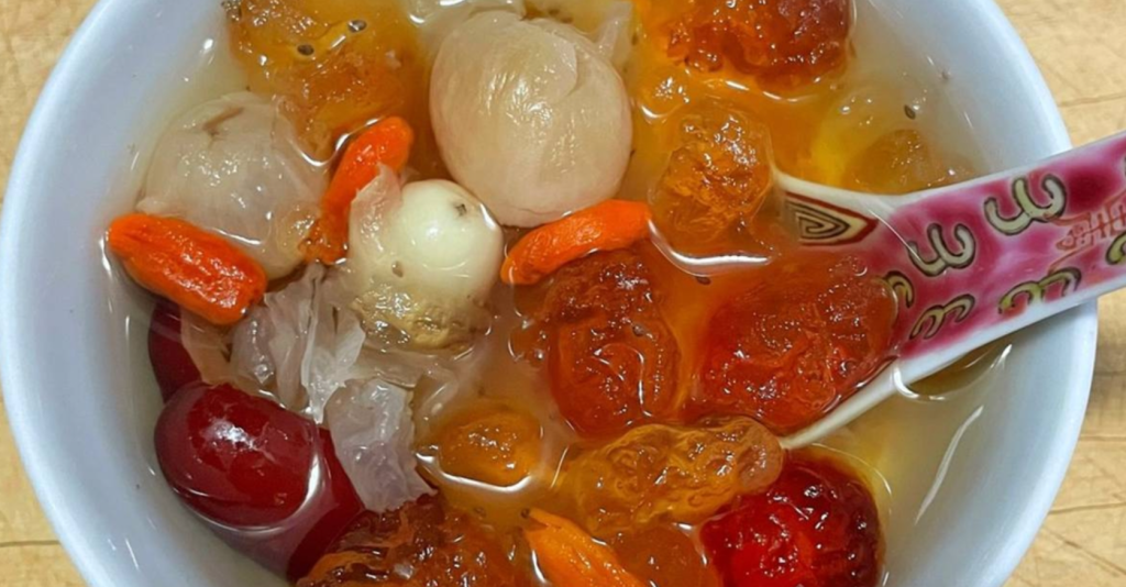 Topping Peach Gum pada Dessert: Tren Makanan Penutup Lezat Kaya Nutrisi ...