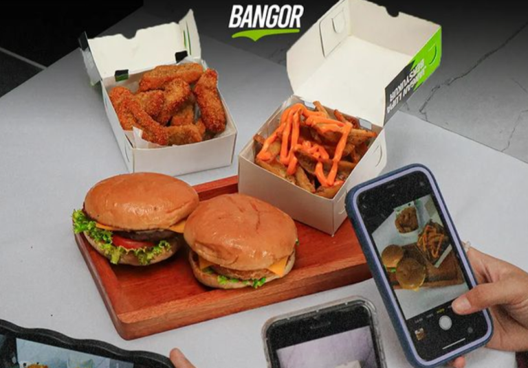 Menggigit Kisah Perjalanan Burger Bangor: Dari Jakarta ke Seluruh ...
