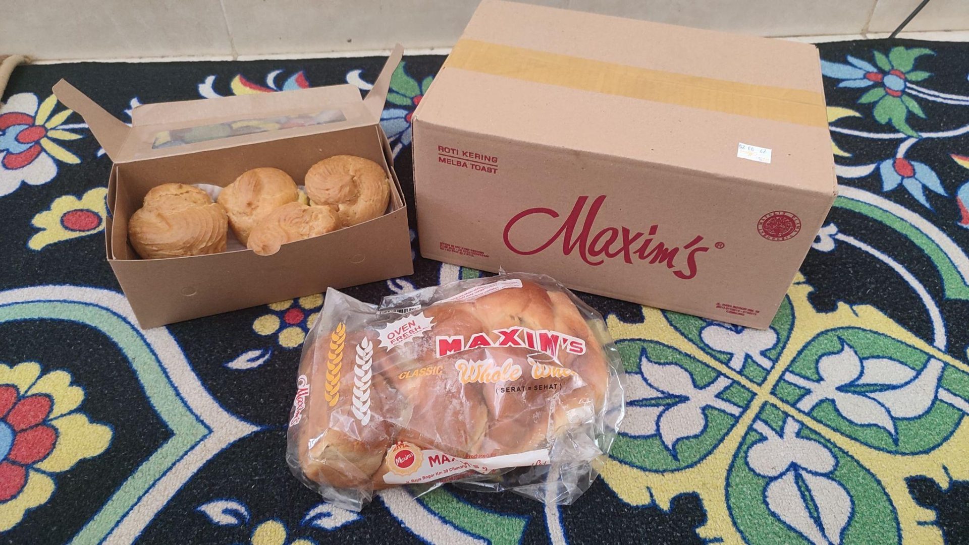 Maxim’s Bakery & Cafetaria: Legenda Roti Jadul yang Akan Segera Tinggal ...