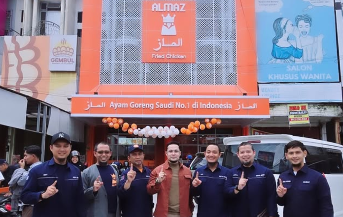 Almaz Fried Chicken: Ayam Goreng Saudi dengan Rasa Khas dan Mengusung ...